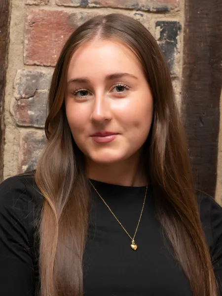 Sophie Ford, Sales & Lettings Negotiator from Sears & Co Hemel ...