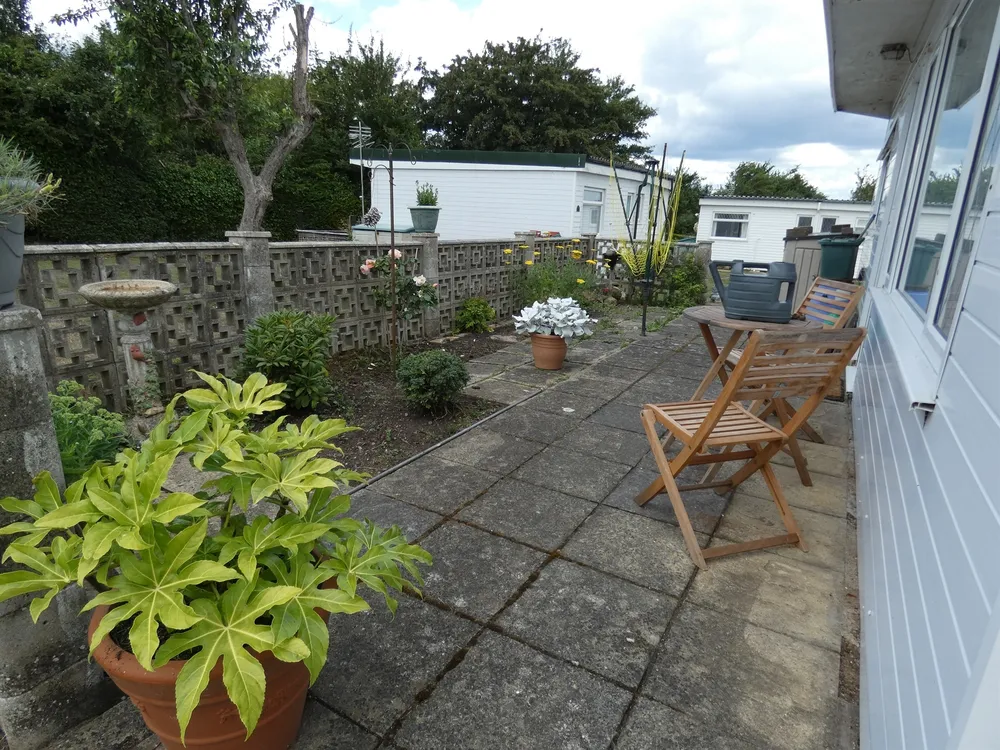 2 bedroom property for sale in Fort Road, Lavernock, Penarth - £30,000