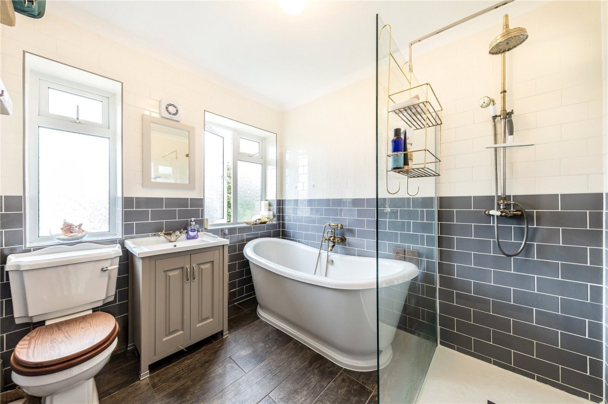 Conran 3 Bedroom Property For Sale In Alnwick Road Lee Se12 £475 000