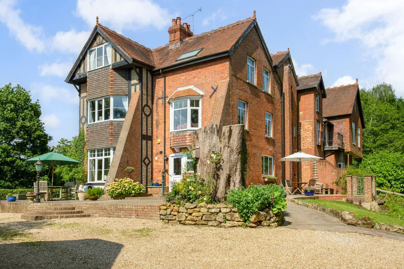 6 bedroom property for sale in The Lane, Fordcombe, TN3 - £1,295,000
