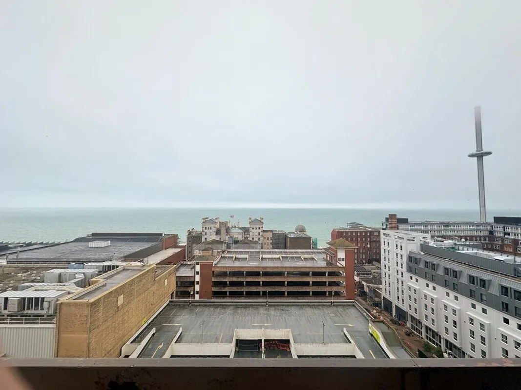 1 bedroom property for sale in Russell Square, Brighton - Guide price £ ...