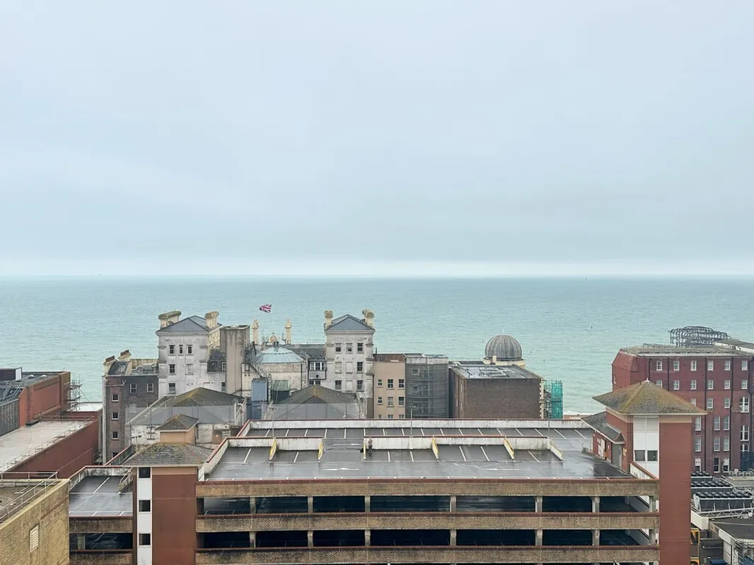 1 bedroom property for sale in Russell Square, Brighton - Guide price £ ...
