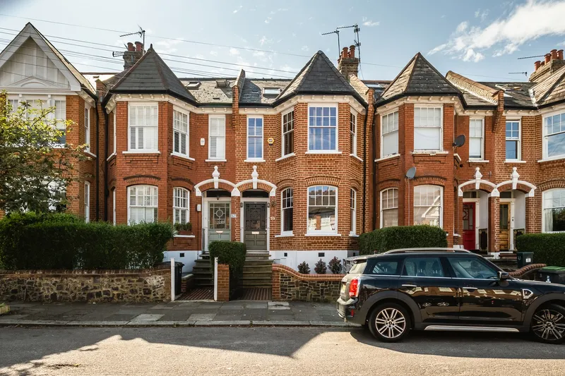 6 bedroom property for sale in Grasmere Road, London, N10 - Offers in ...