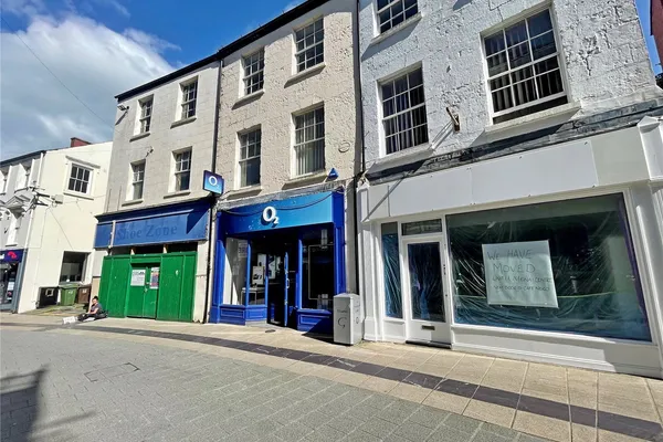property for sale in High Street, Bangor, Gwynedd, LL57 - Offers over £ ...