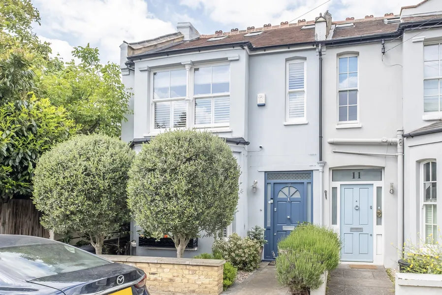Properties for sale in Sw14