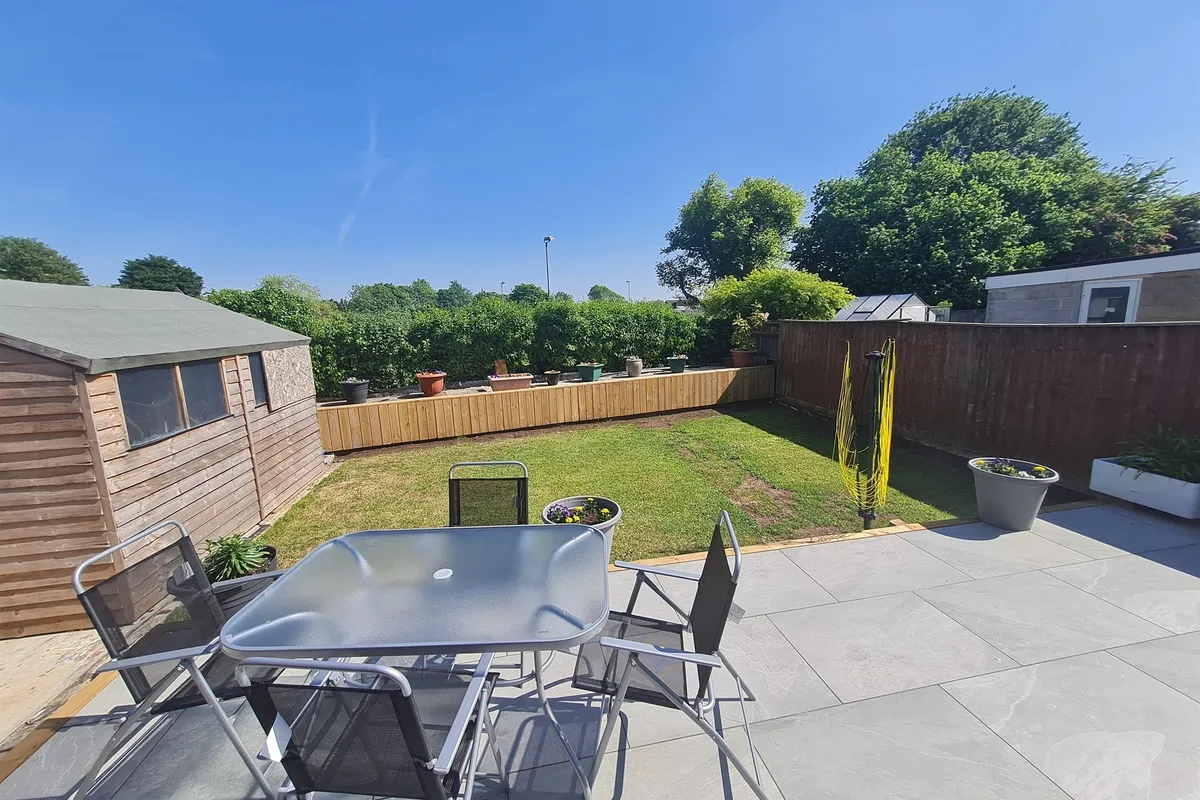 Derwent Drive, Swindon - 3 bedroom semi-detached bungalow - Allen & Harris