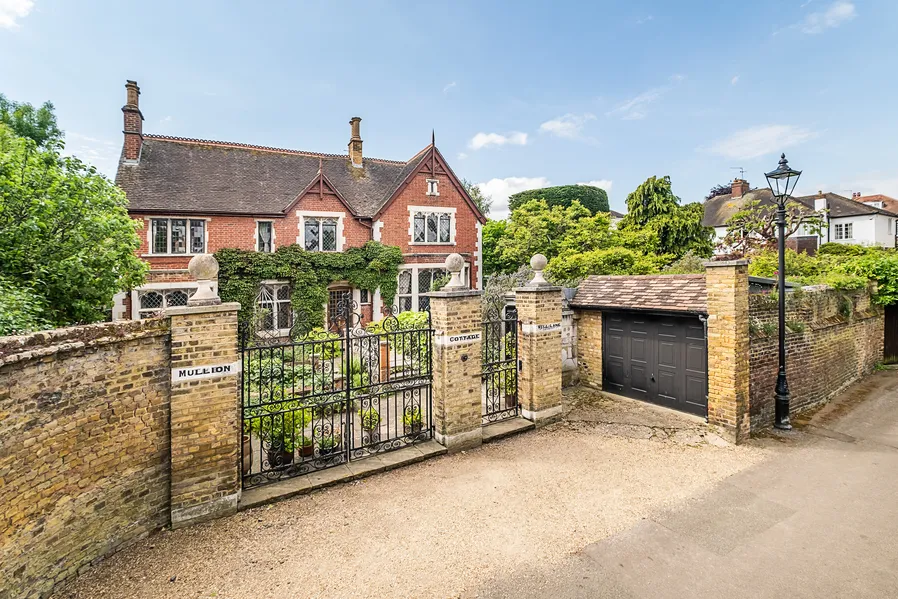 Properties for sale in Sw14
