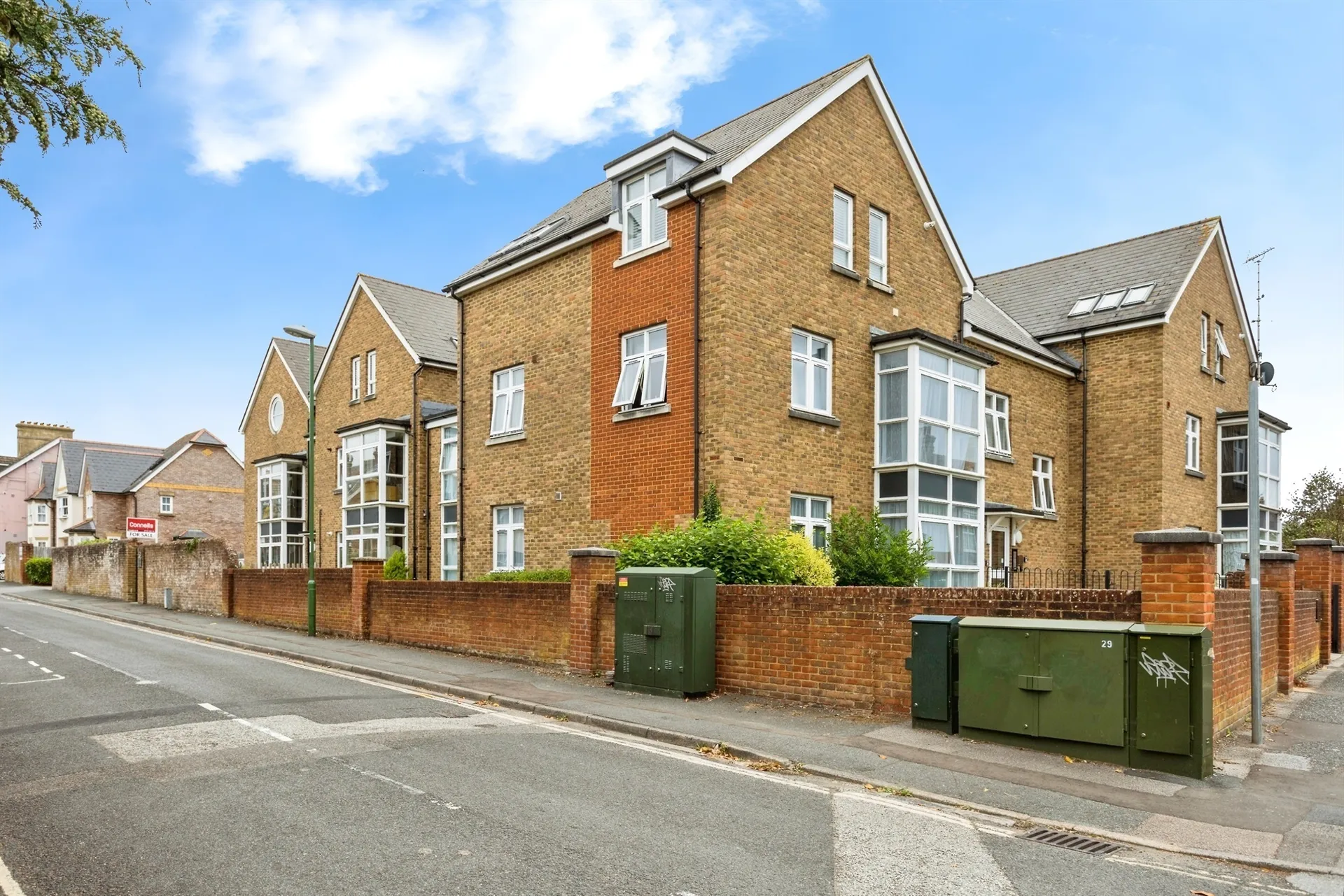 Properties for sale in Horsham, West Sussex