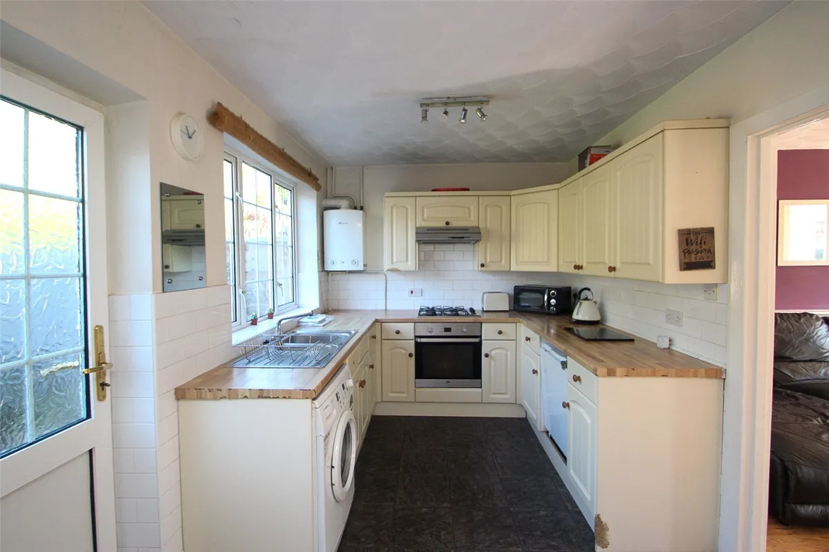 2 bedroom property for sale in Yorke Way, Hamble, Southampton ...