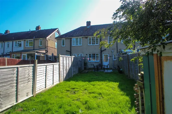 2 bedroom property for sale in Yorke Way, Hamble, Southampton ...
