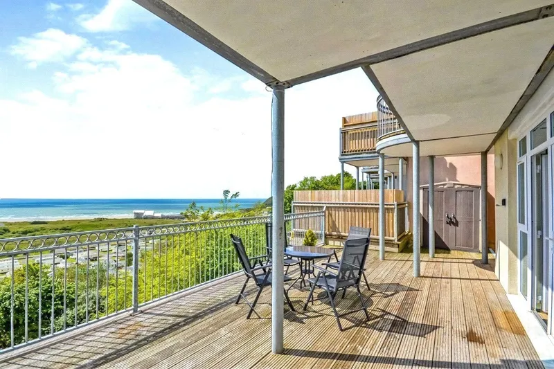 2 bedroom property for sale in Apt 5 (19) Coastal View, Pendine ...