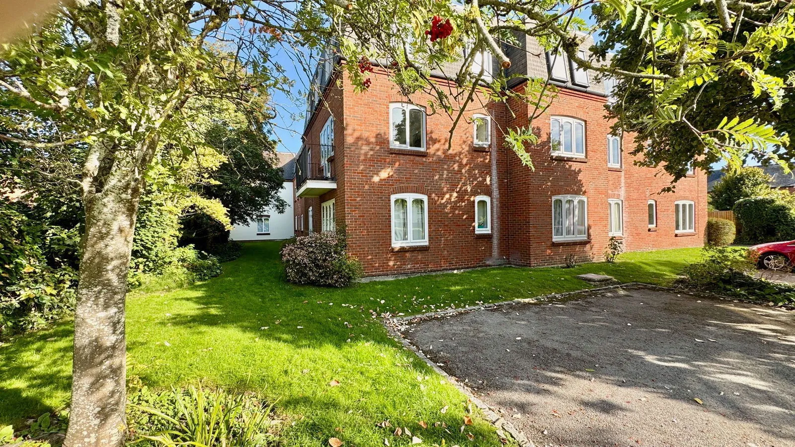 1 bedroom property for sale in Beech Court, Victoria Gardens, Newbury ...