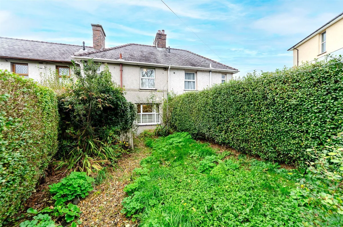 3 bedroom property for sale in Adwy'r Nant, Bethesda, Bangor, Gwynedd ...