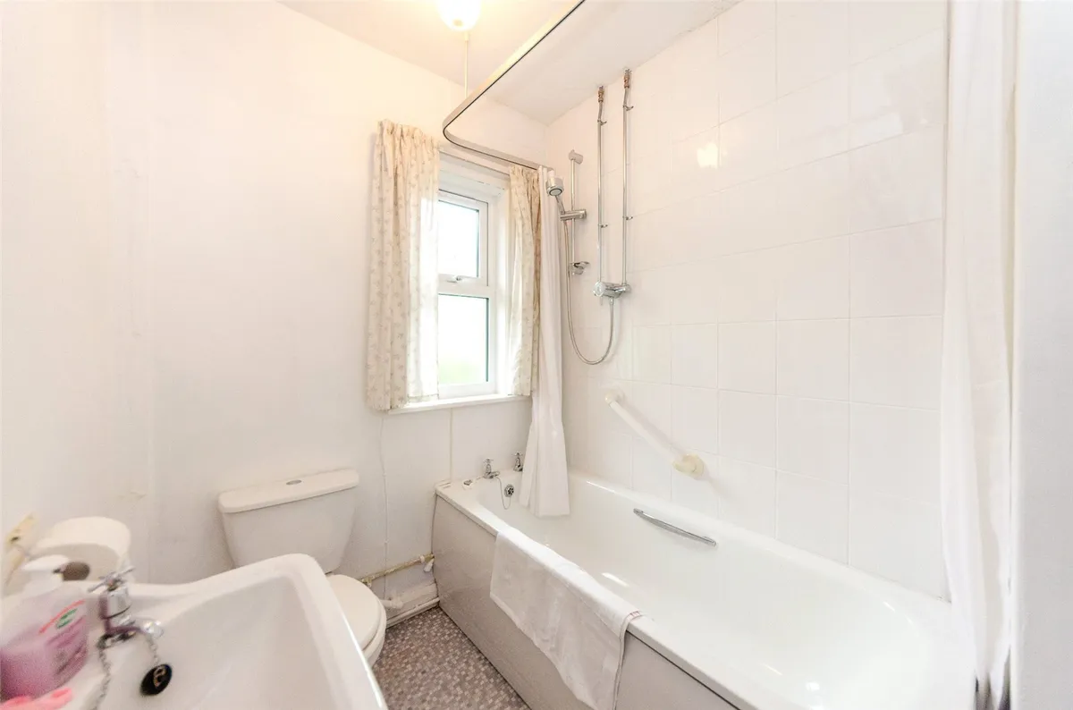 3 bedroom property for sale in Adwy'r Nant, Bethesda, Bangor, Gwynedd ...