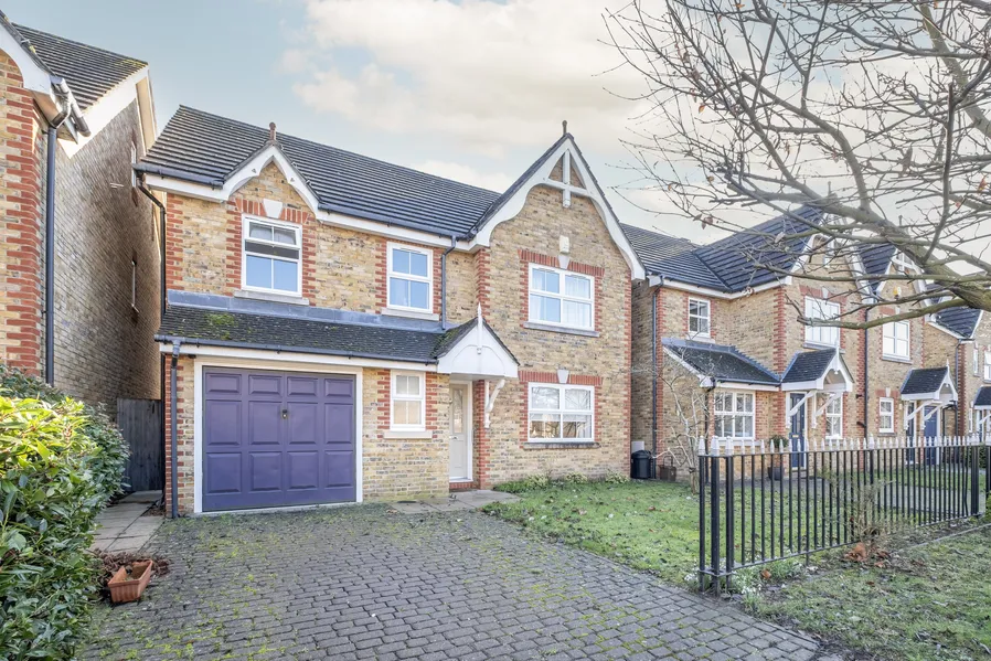 Earlsfield & Southfields Area Guide | Hamptons Estate Agents