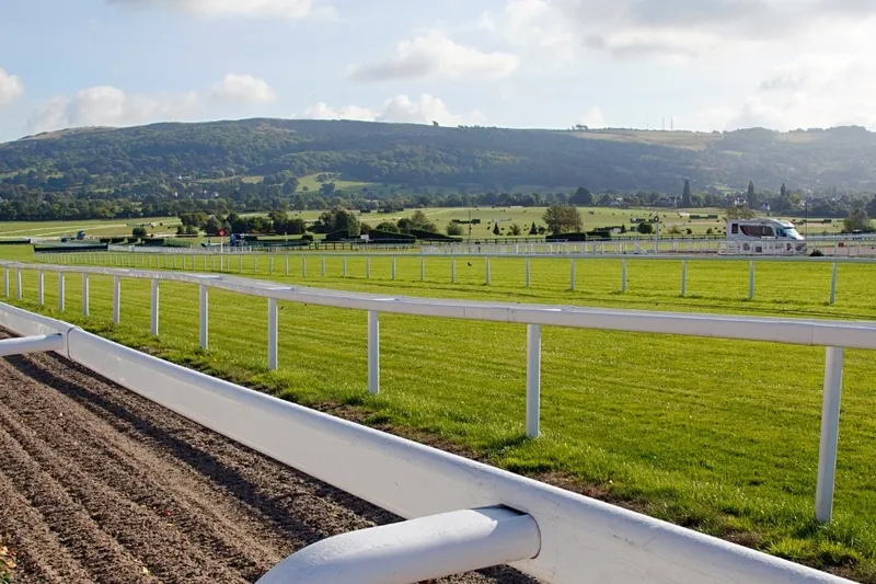 Cheltenham dress code: what to wear to Cheltenham races